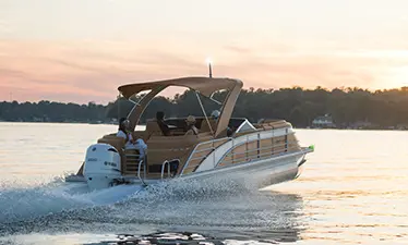 Bennington Q Model | Bennington Marine