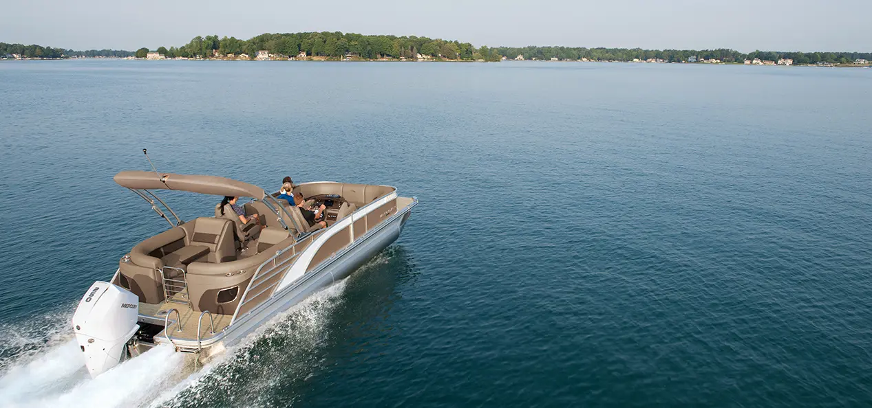 Bennington L Bowrider Line | Bennington