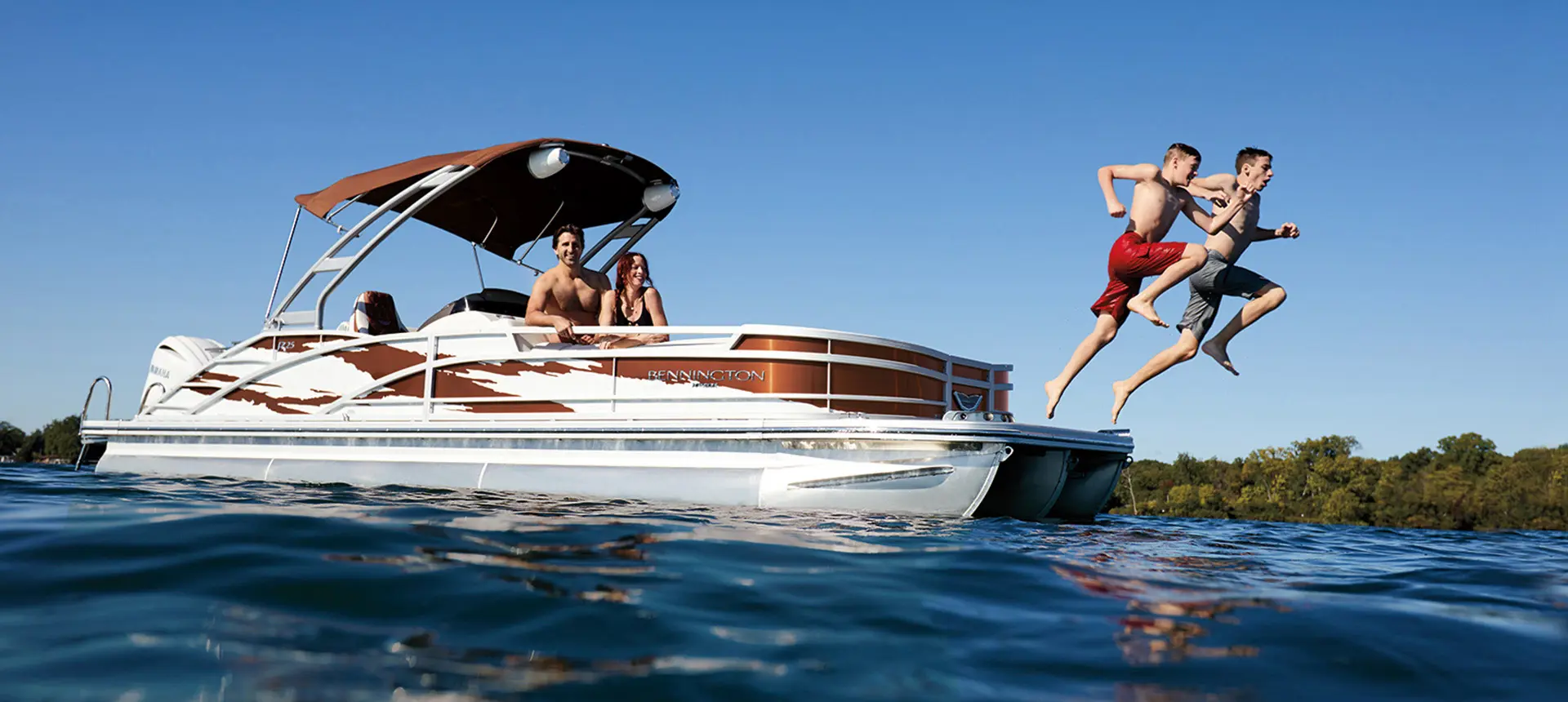 Bennington R Bowrider Line | Bennington