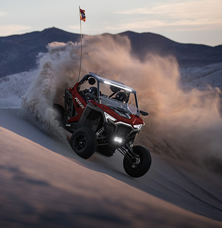 Polaris RZR: Sport Side by Sides (SxS) EN-CA