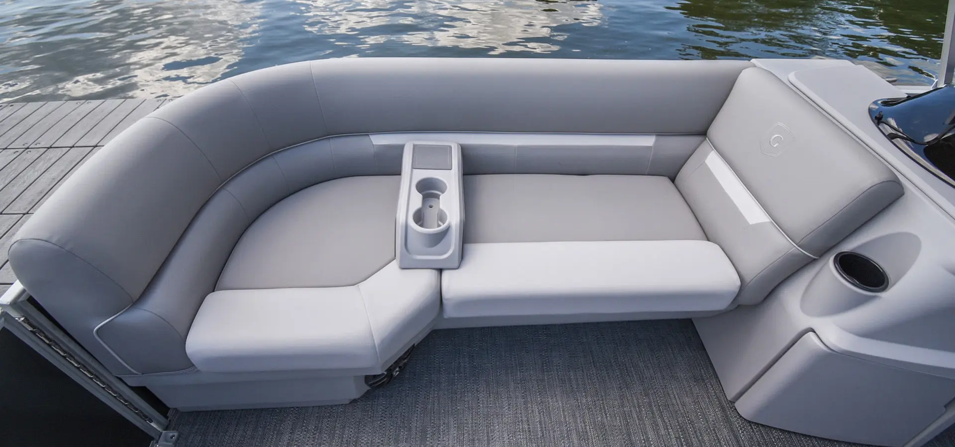 Furniture & Flooring Styles | Godfrey Pontoon