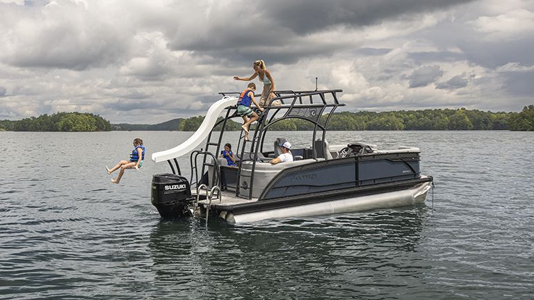 SunDeck Models - Double Decker Pontoons | Godfrey