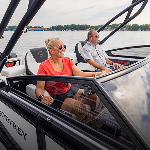 How to Dock a Pontoon Boat | Godfrey Pontoon
