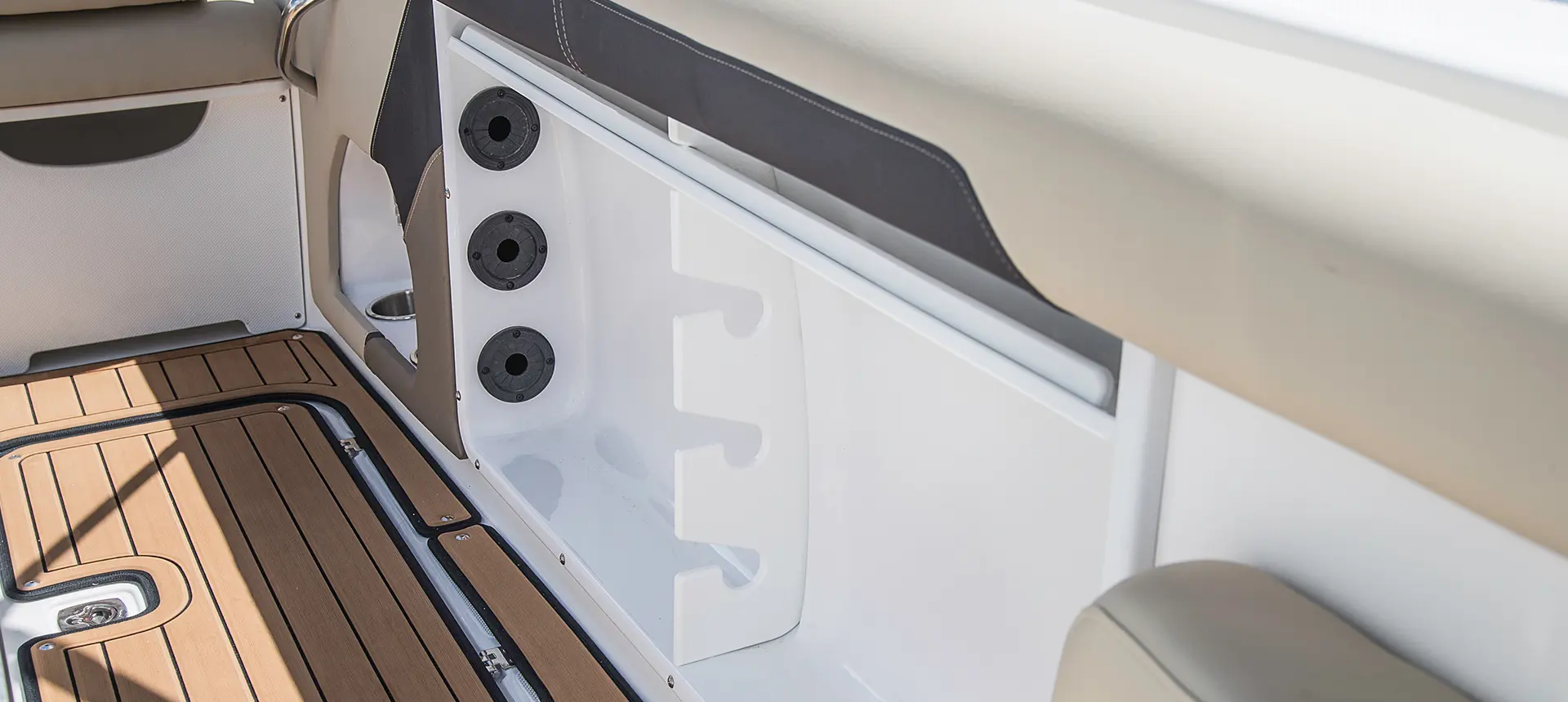 Specs: Center Console 21 OB | Hurricane Deck Boats