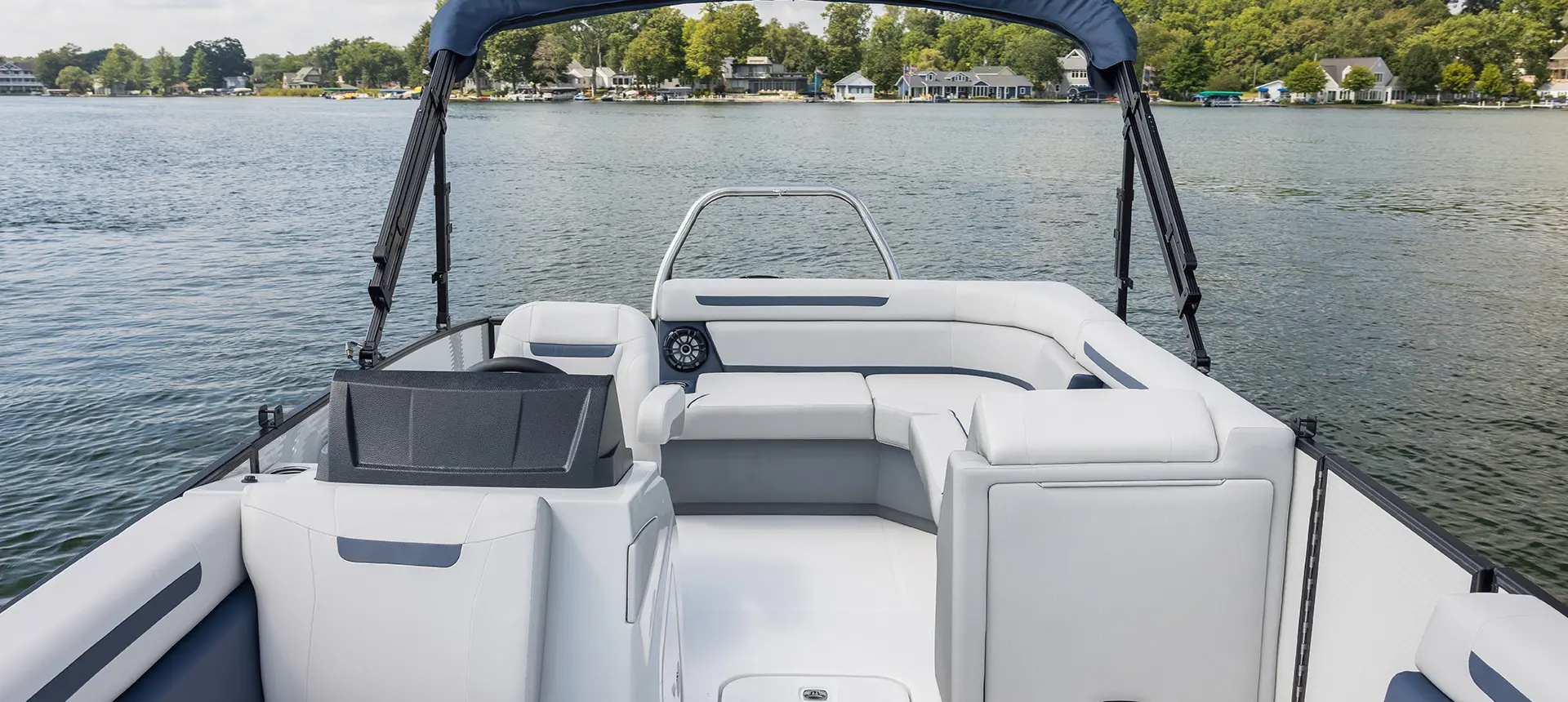 Specs: FunDeck 2260 F | Hurricane Deck Boats