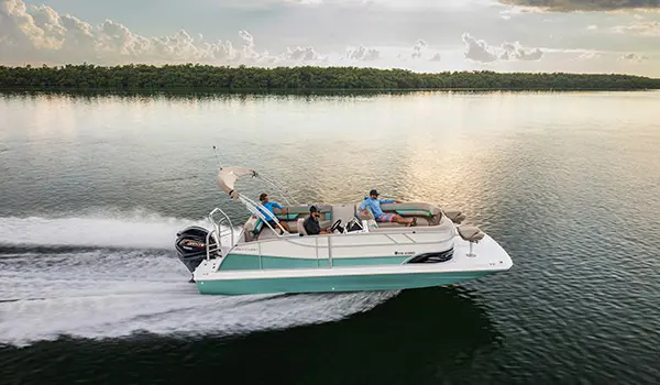 Specs: FunDeck 2360 F | Hurricane Deck Boats