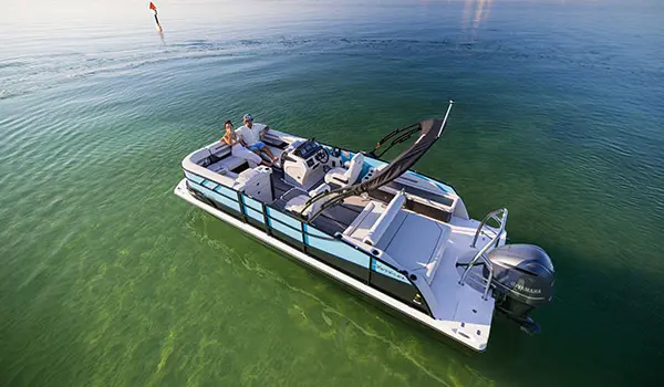 Specs: FunDeck 2360 SFL | Hurricane Deck Boats