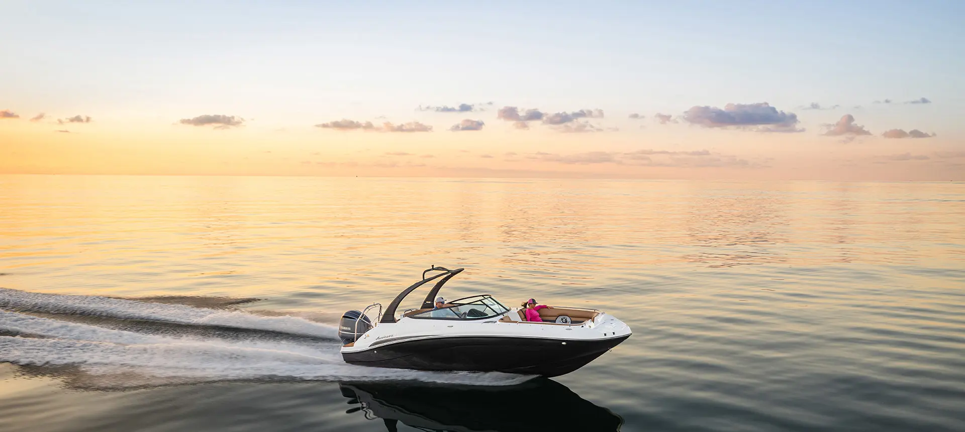 Specs: SunDeck 2486 Outboard | Hurricane Deck Boats