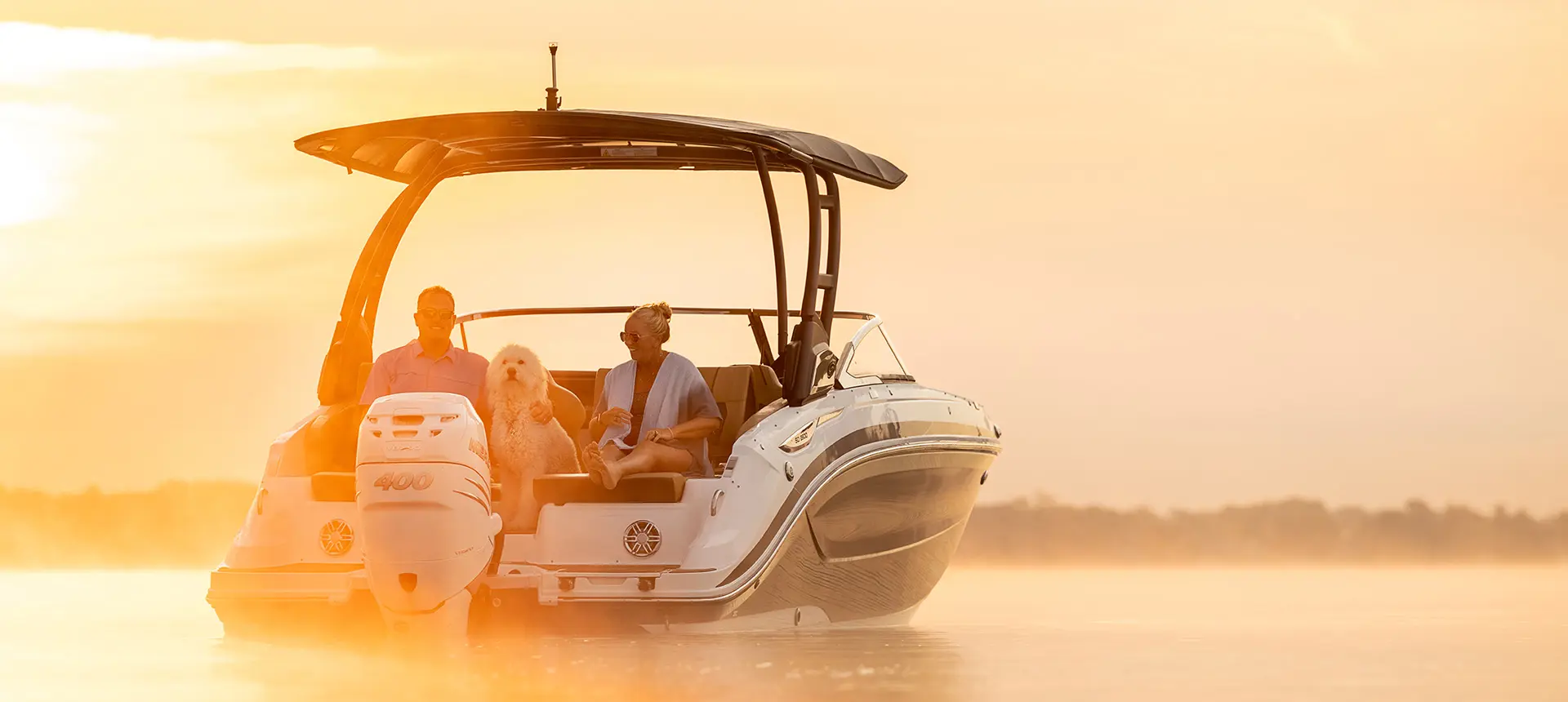 Specs: SunDeck 2600 Outboard | Hurricane Deck Boats