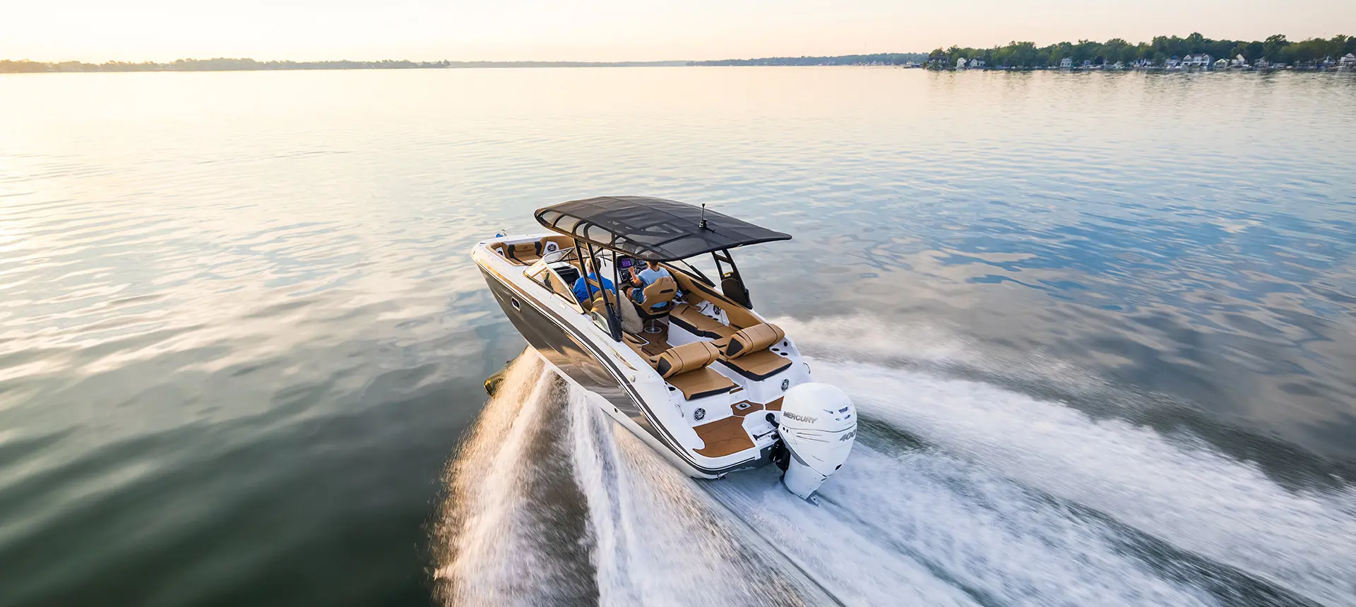 Specs: SunDeck 2600 Outboard | Hurricane Deck Boats