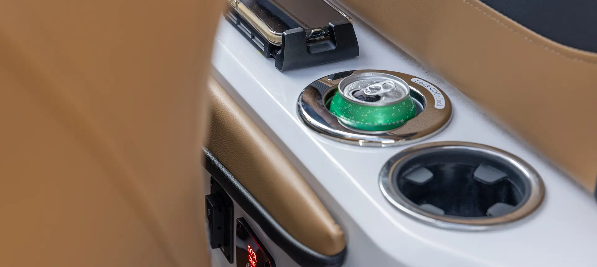 Specs: SunDeck 2600 OB | Hurricane Deck Boats