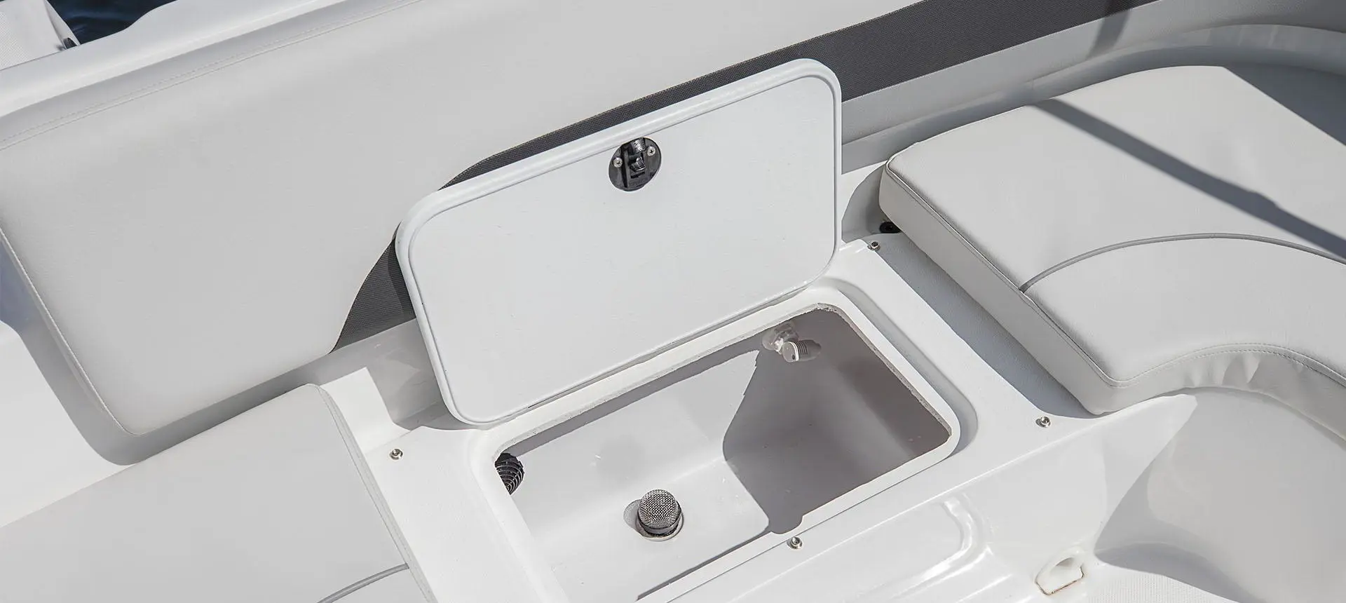 Specs: Center Console 231 OB | Hurricane Deck Boats