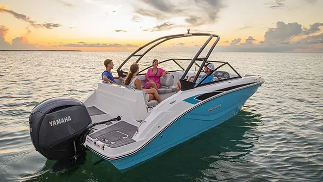 SunDeck OB Models - Outboard Deck Boats | Hurricane