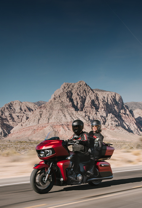 2025 Indian Pursuit Dark Horse & Limited Motorcycle