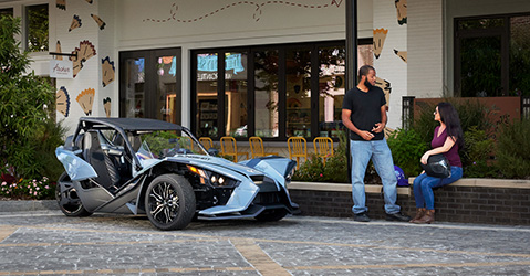 Slingshade® & Excursion Top | Accessories | Polaris Slingshot FR-CA