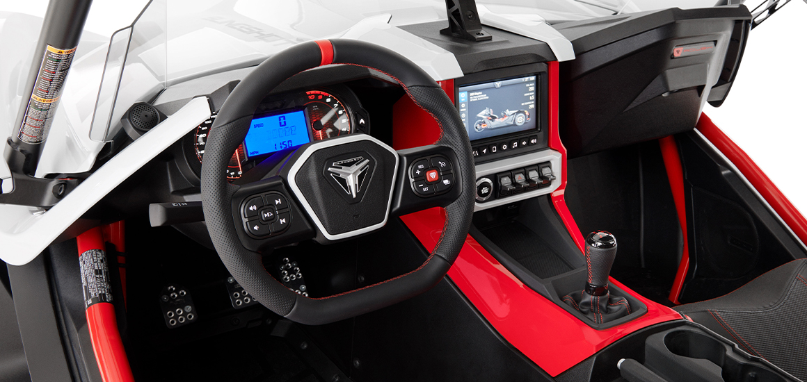 Slingshot Autodrive & Manual Transmission | Polaris Slingshot EN-CA