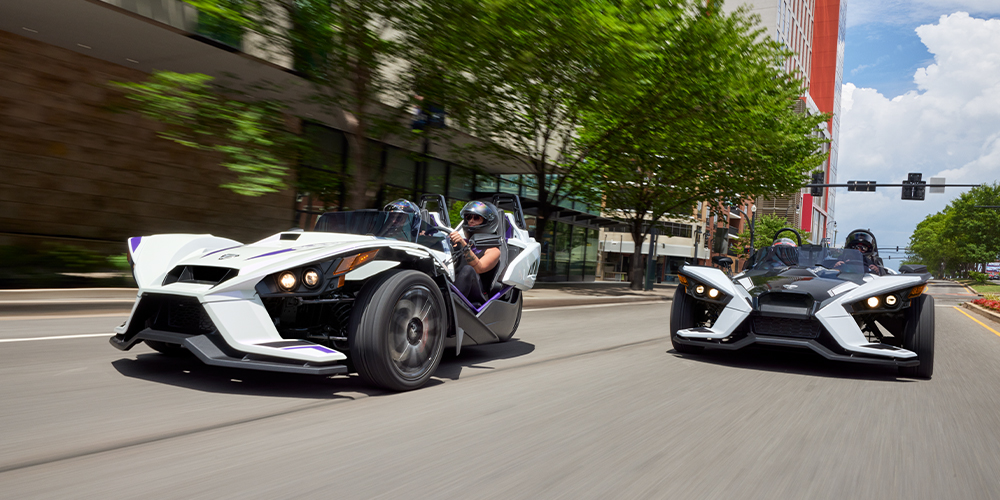 Slingshot Autodrive & Manual Transmission | Polaris Slingshot EN-CA