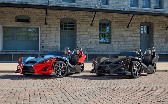 2025 Polaris Slingshot R EN-CA