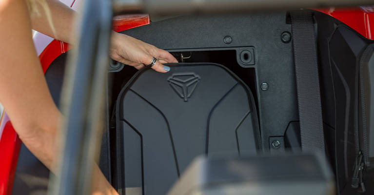 Series & Accessories | Polaris Slingshot EN-CA