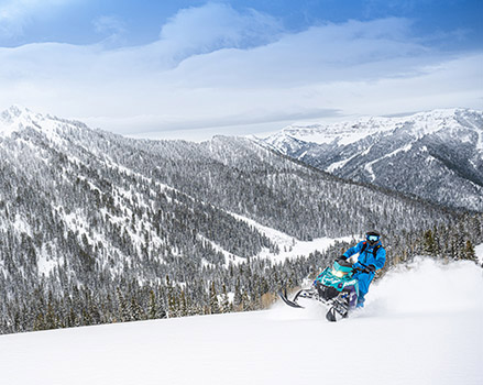 Product Pros - Choosing a Sled | Polaris Snowmobiles