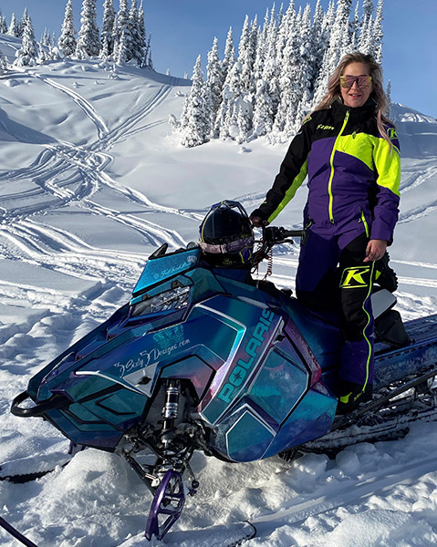 Stacey Van den Adel - Polaris Snowmobiles Ambassador | EN-CA